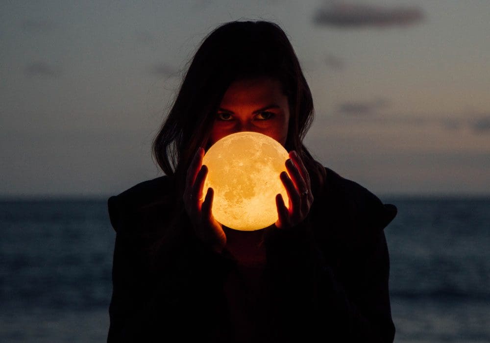 15 Poesie sulla Luna (belle e romantiche)